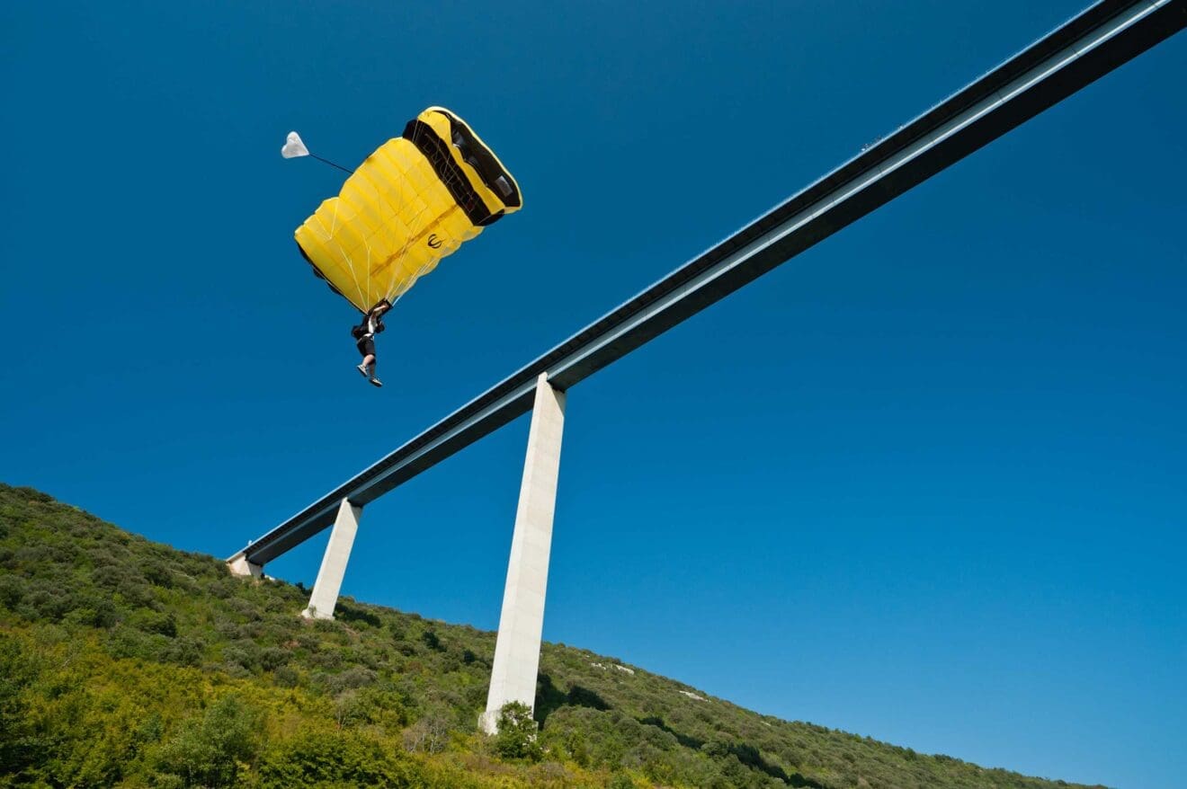 Extreme Sport of the Month November: Base Jumping - Fearless Life